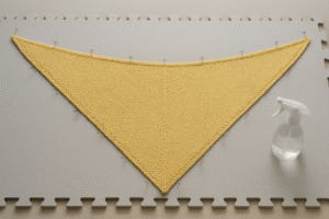 How to Knit a Triangle: Easy Tutorial 3-Steps Guide